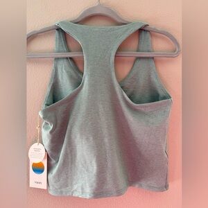 Vuori | Tops | New Vuori Halo Performance Crop Tank 2 Sea Spray Heather ...